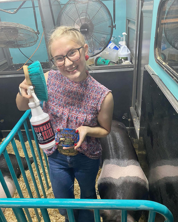Showman Shine: Elevate Your Pig's Glow! Get Your Shine On! – ShowmanShine